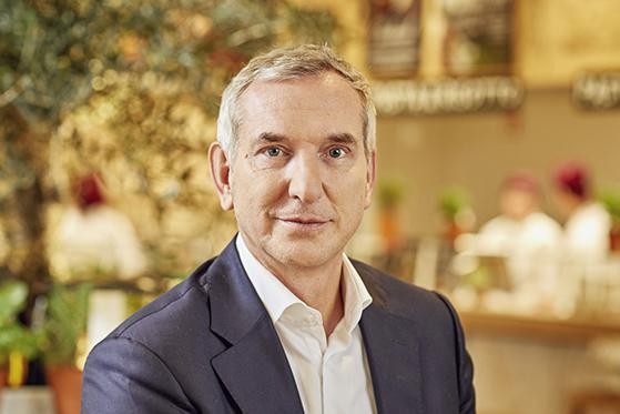 Vapiano-Chef tritt zurück – Sanierungsplan läuft weiter | HOGAPAGE ...
